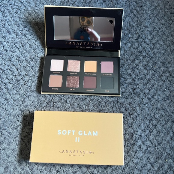 Anastasia Beverly Hills | Makeup | Anastasia Beverly Hills Soft Glam Ii ...